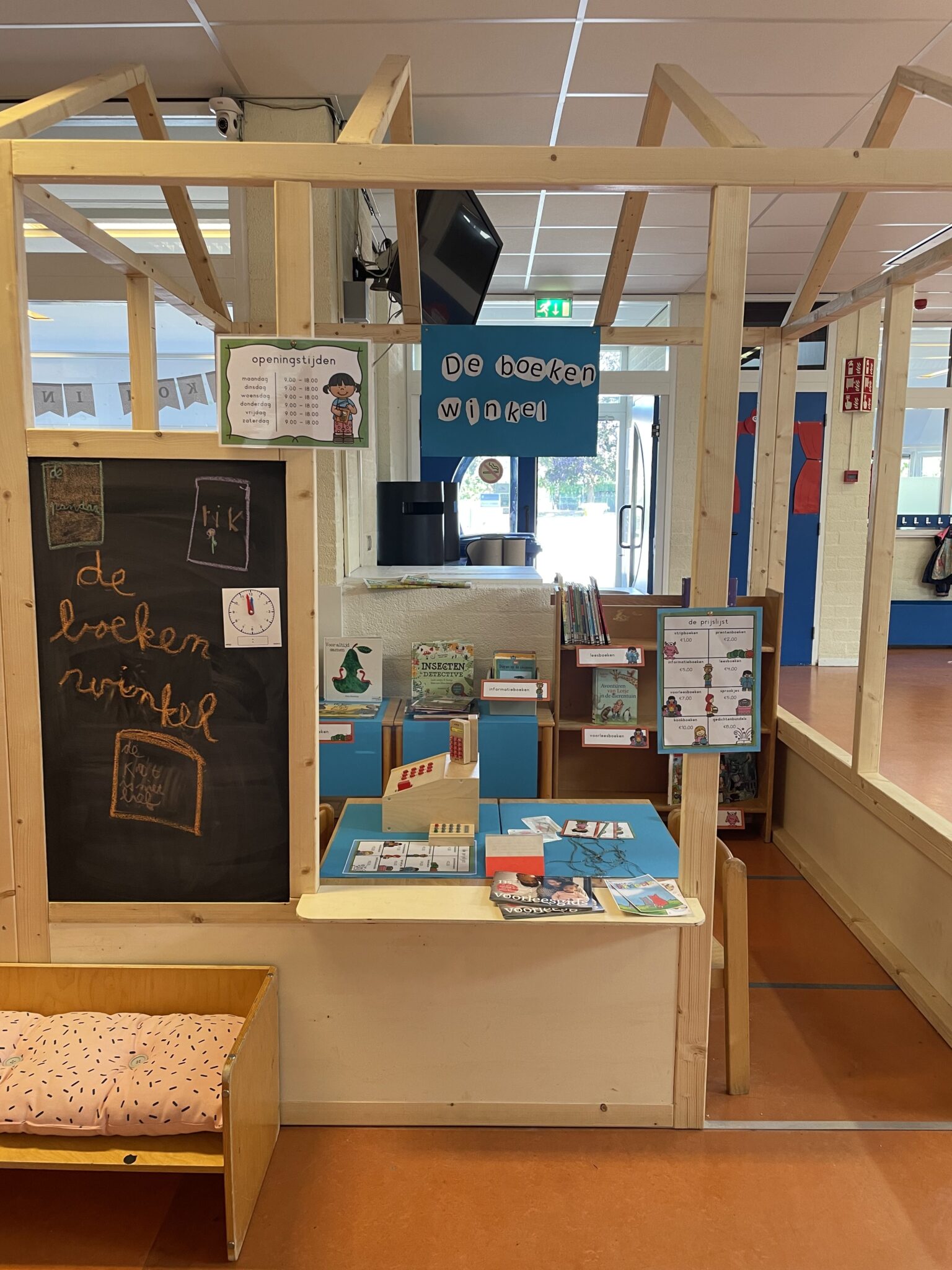 Een boekenwinkel in de klas - Klas van juf Linda