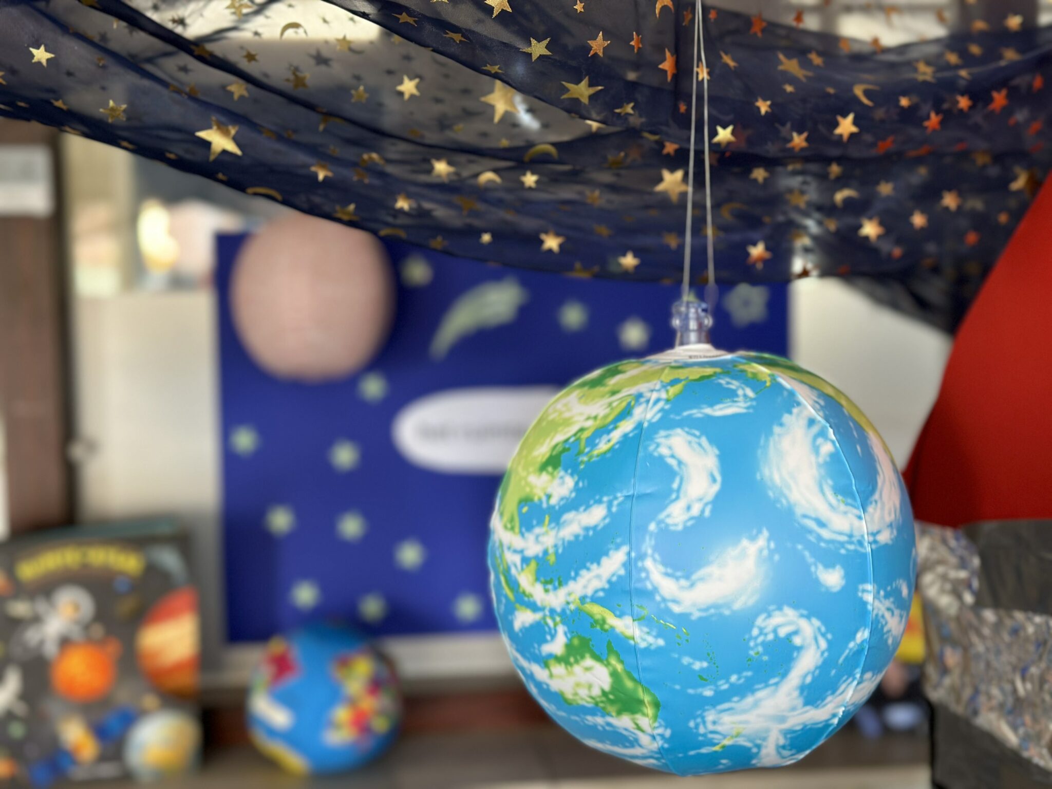 Taalhoek in het thema ruimte - Klas van juf Linda